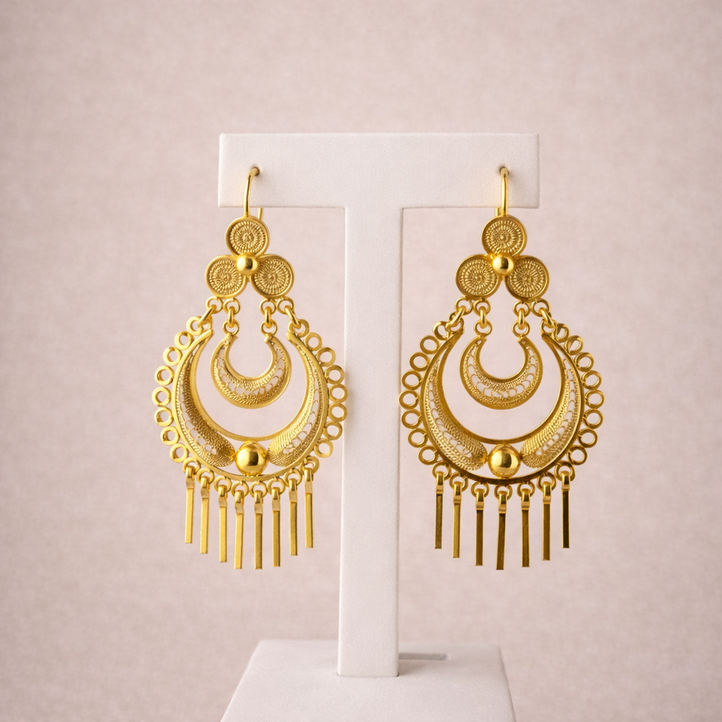 Candonga Medium Earrings – Classic Gold Hoops – ALENNYA
